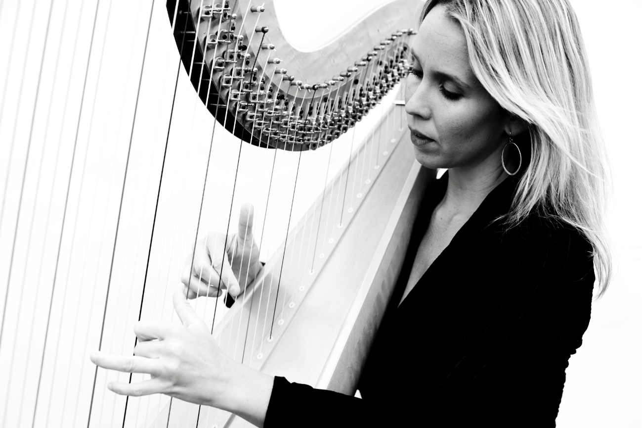 Danielle Paus | Maine Classical & Celtic Harpist